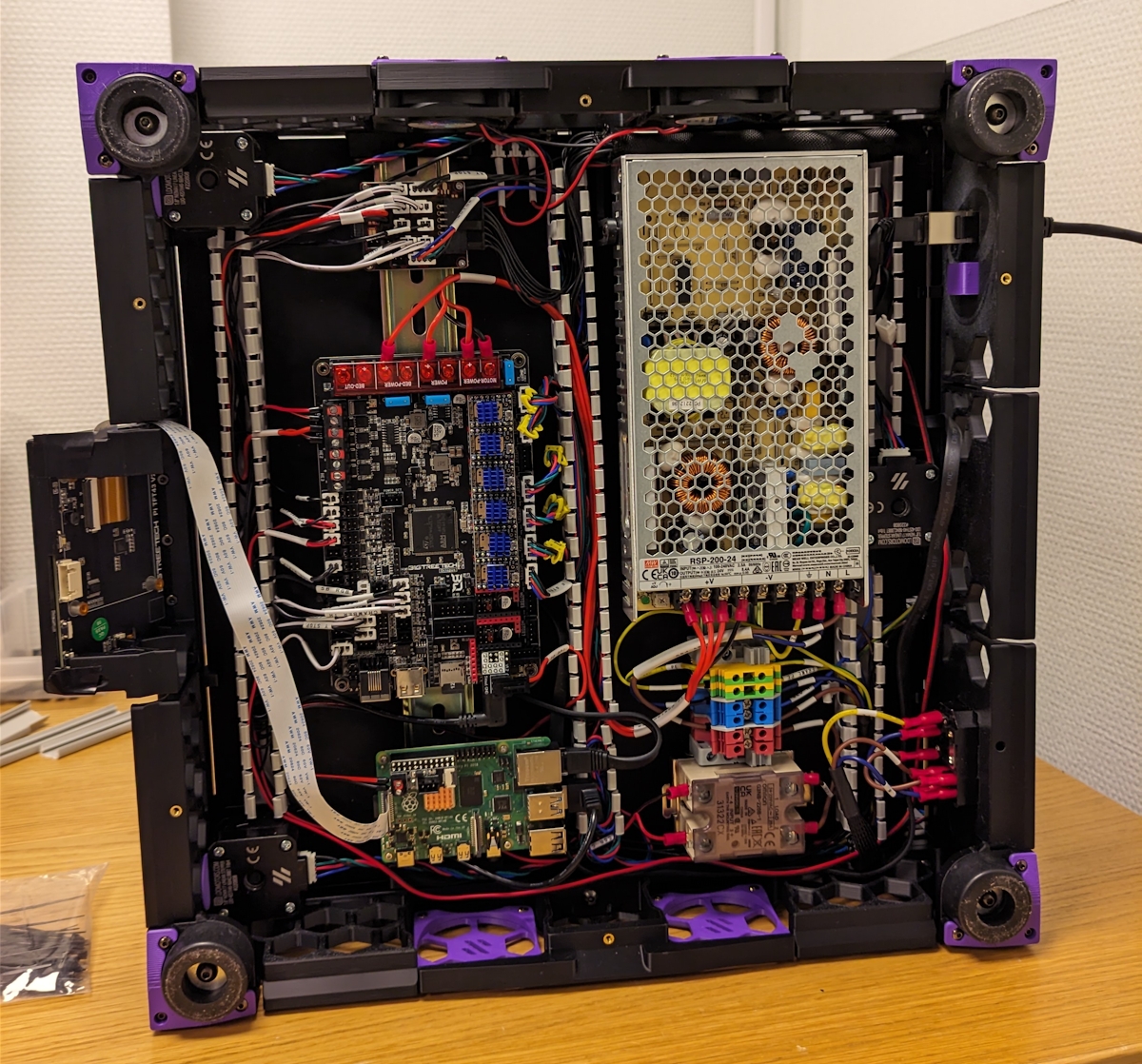 Jonas Hietala: Let's build a VORON: Wiring