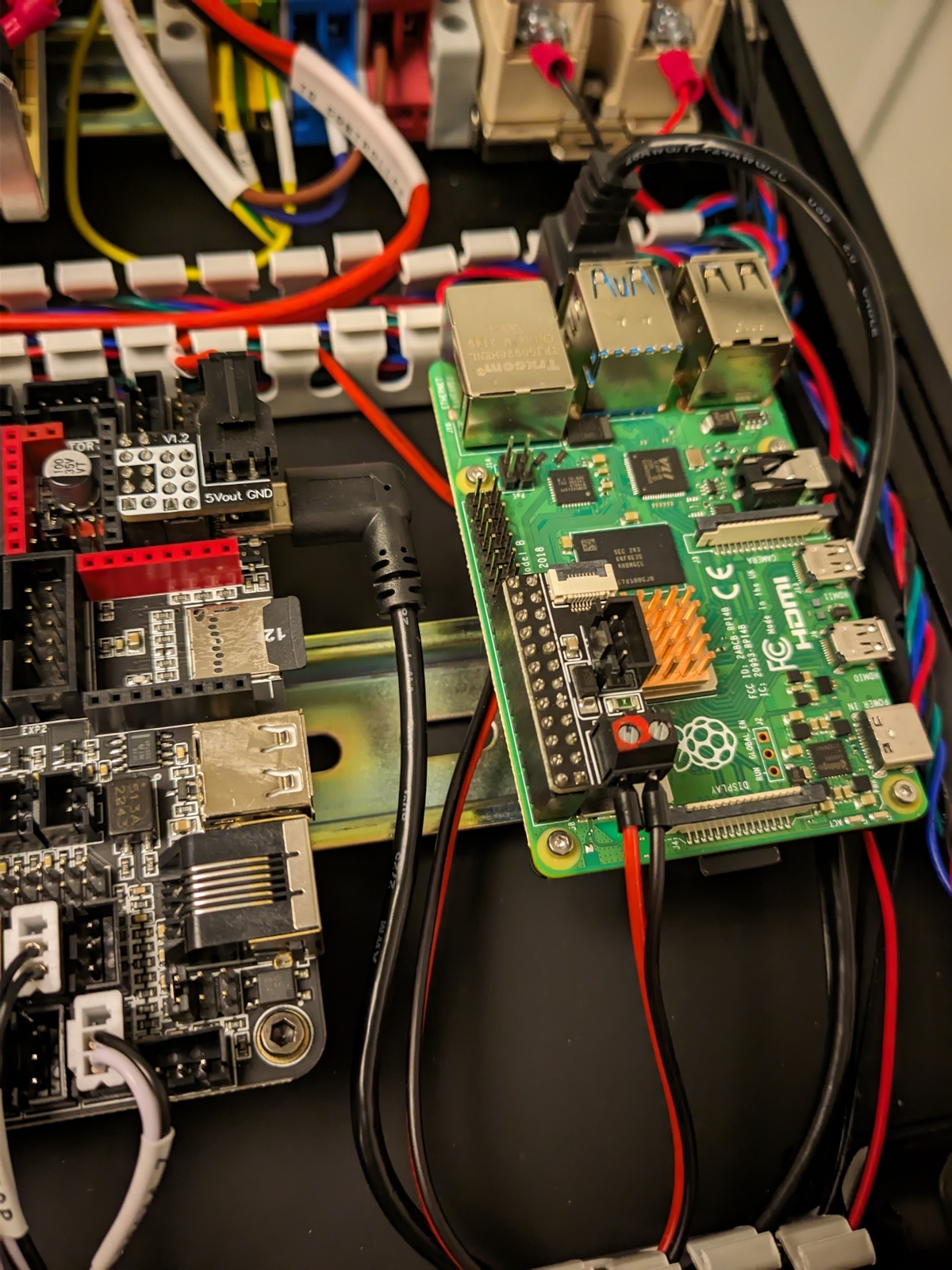 Jonas Hietala: Let's build a VORON: Wiring